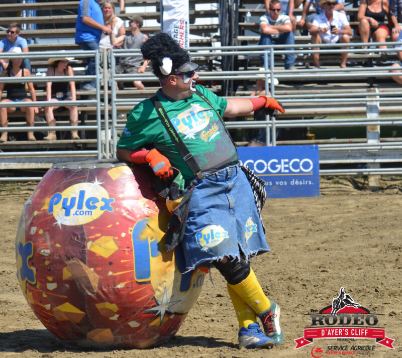 Gaspé, un barrel man en quête d’adrénaline - Rodéo Ayer's Cliff